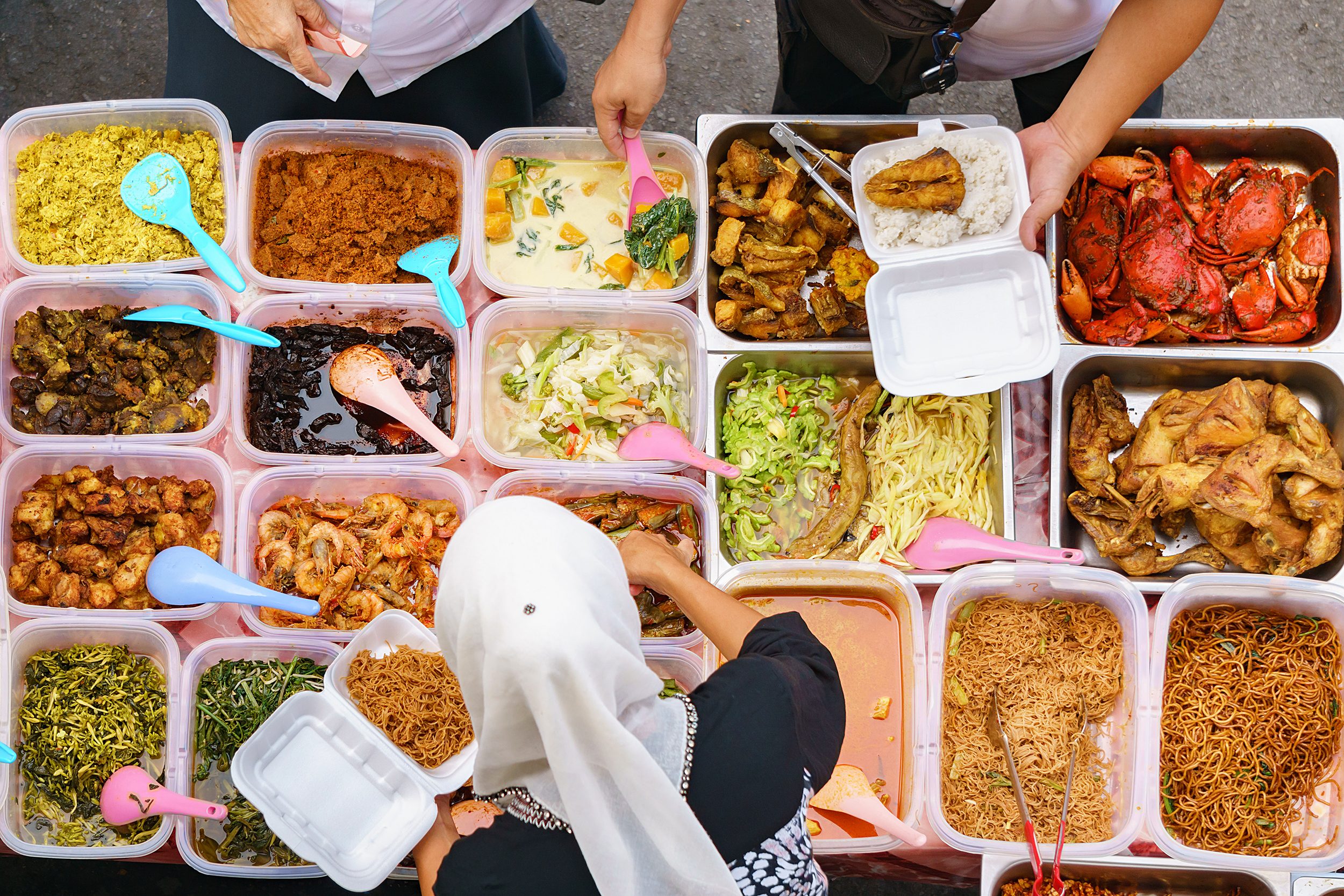 How To Save Money On Food While Traveling Discover