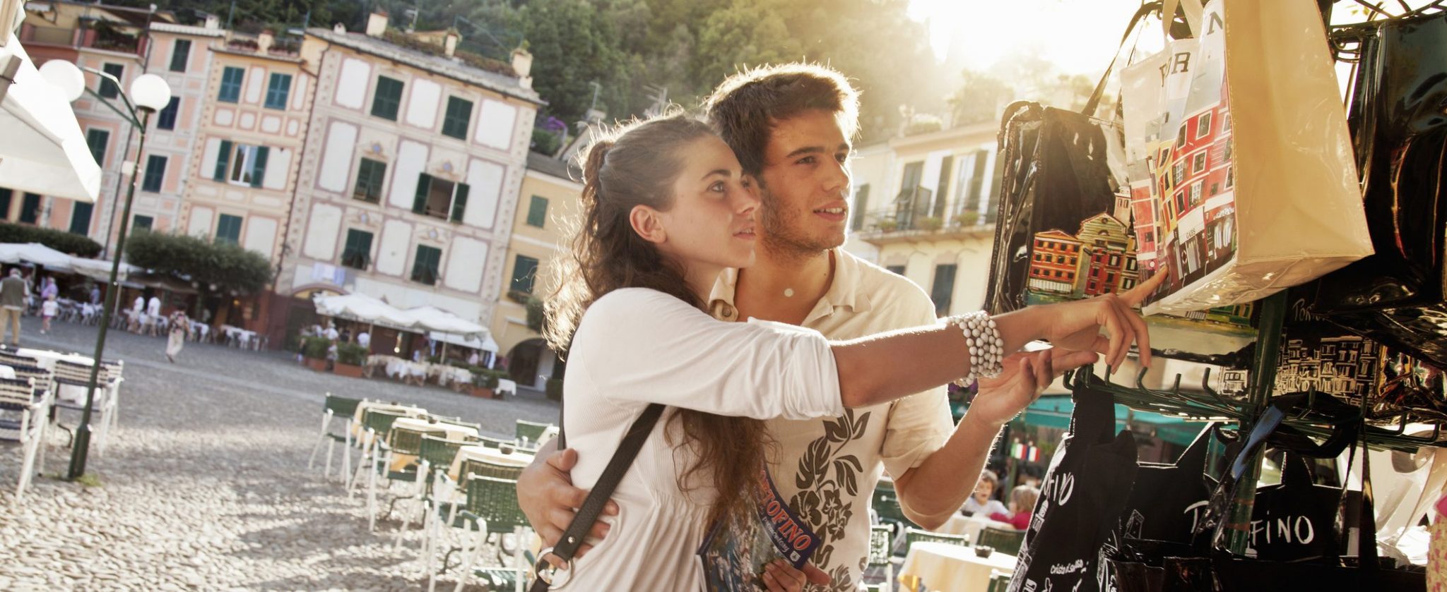 How to live luxuriously on a budget - 7 ways | Discover